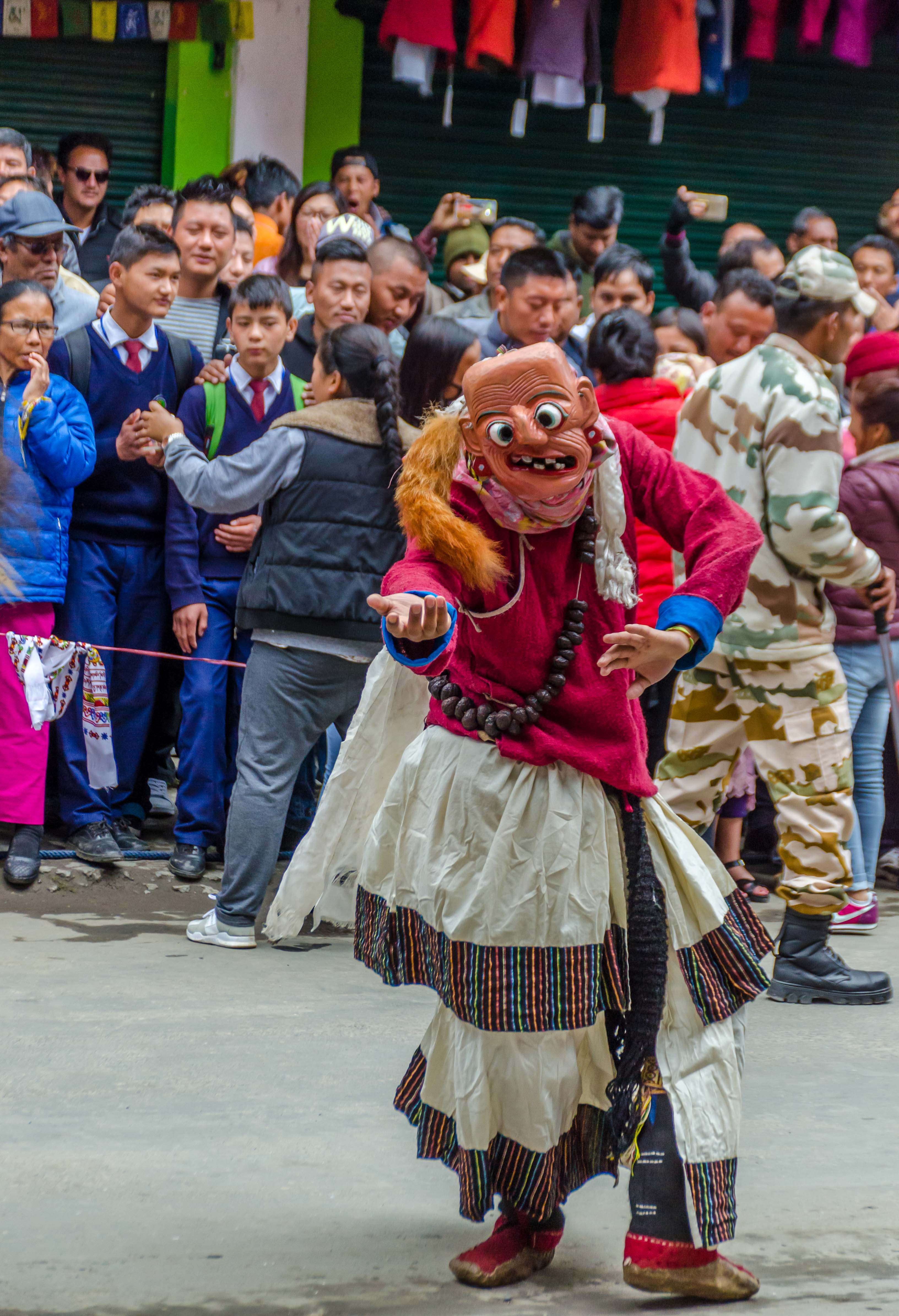 Photo Story : Snapshots from Tawang Festival – The Bum Who Travels