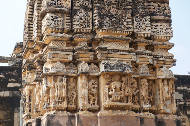 Neelkanth – The Bum Who Travels